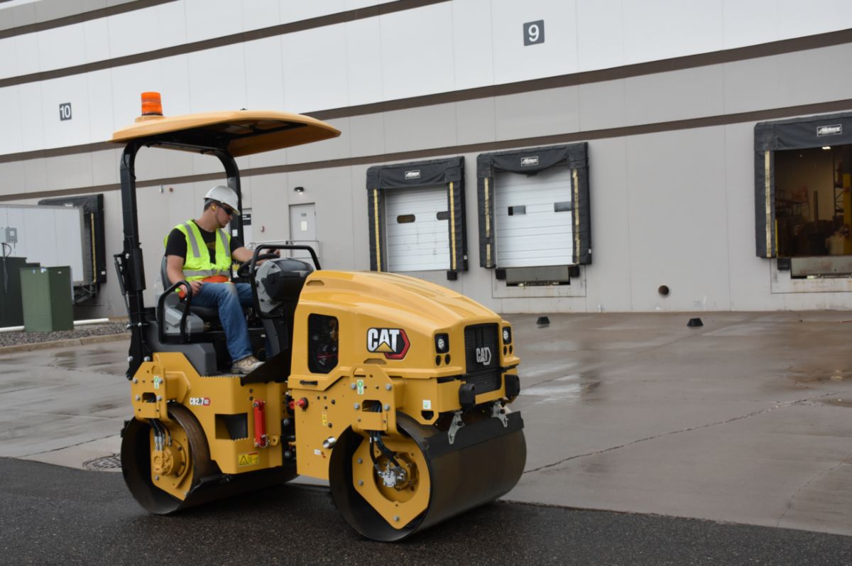 RENUEVA CAT SERIE DE COMPACTADORES CON 10 MODELOS