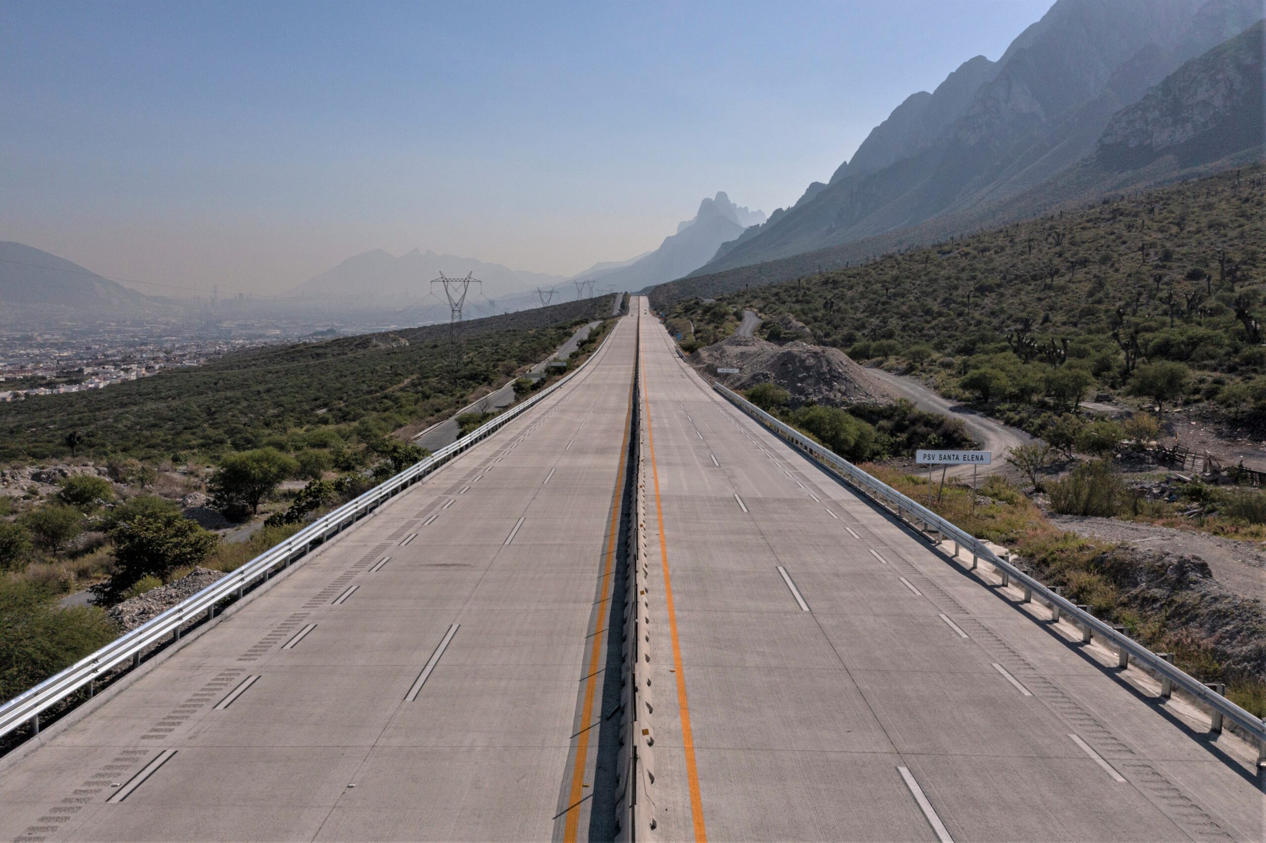 CEMEX MODERNIZA LA CARRETERA MONTERREY-SALTILLO